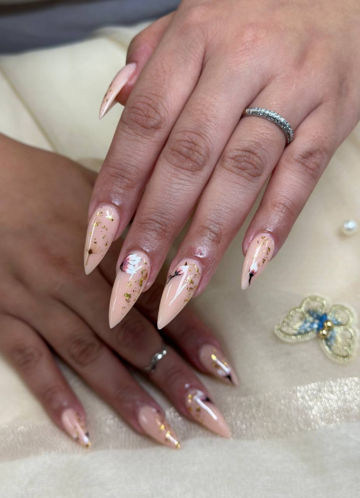 Nails Max